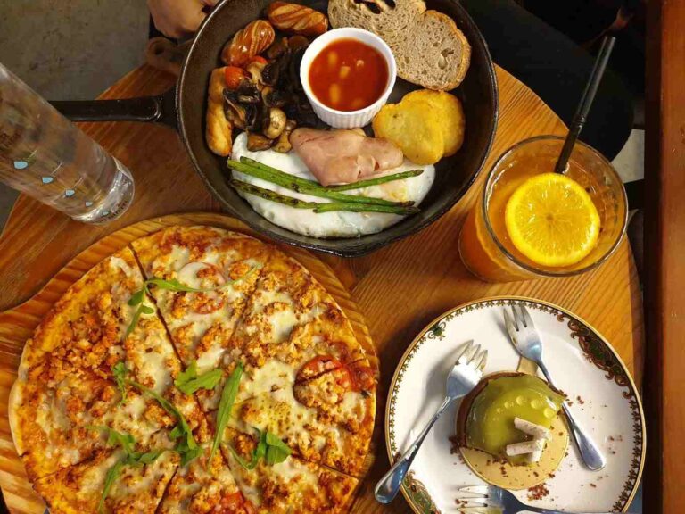 Top 10 Best Restaurant In Melaka You Must Visit | Food List 2023